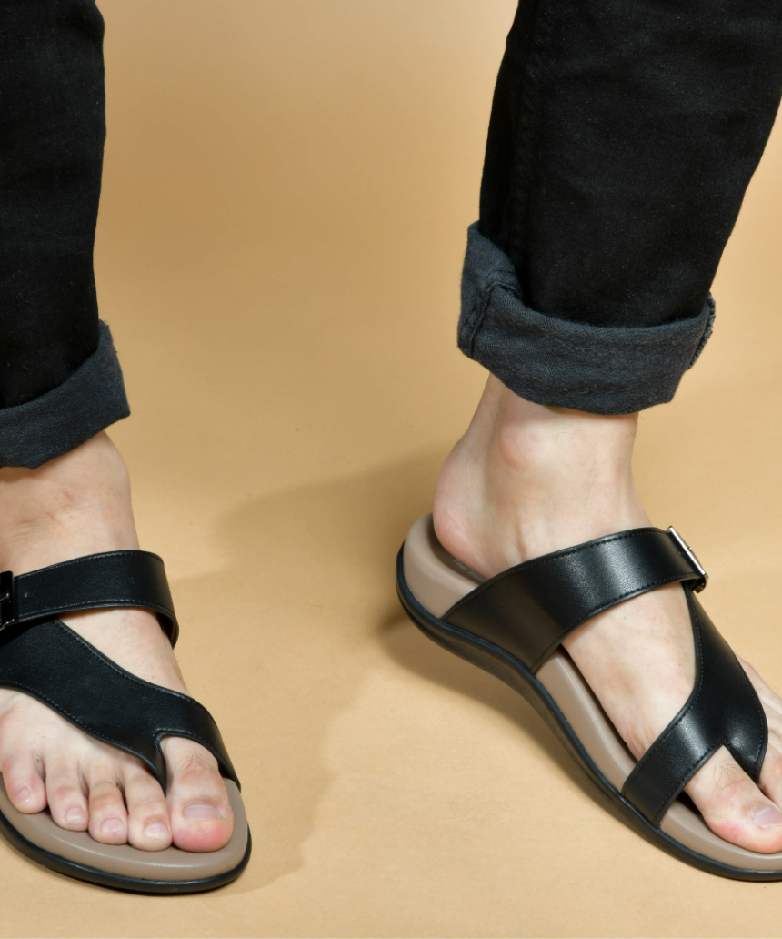TOE STRAP SANDALS MEN - MediFeet