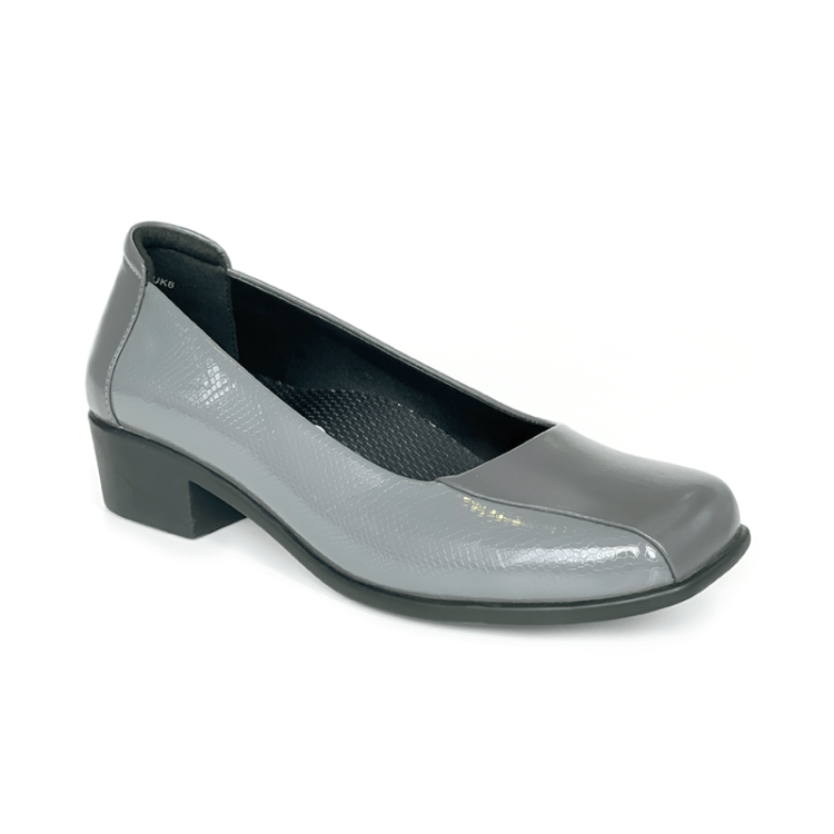 BROAD CUT PANEL HEELS - MediFeet